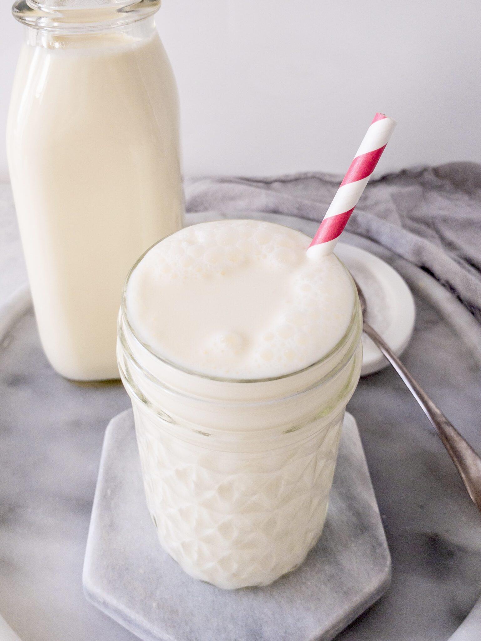Sugar-Free Keto Milk (2 Ways: Whole Milk & Coffee Creamer)